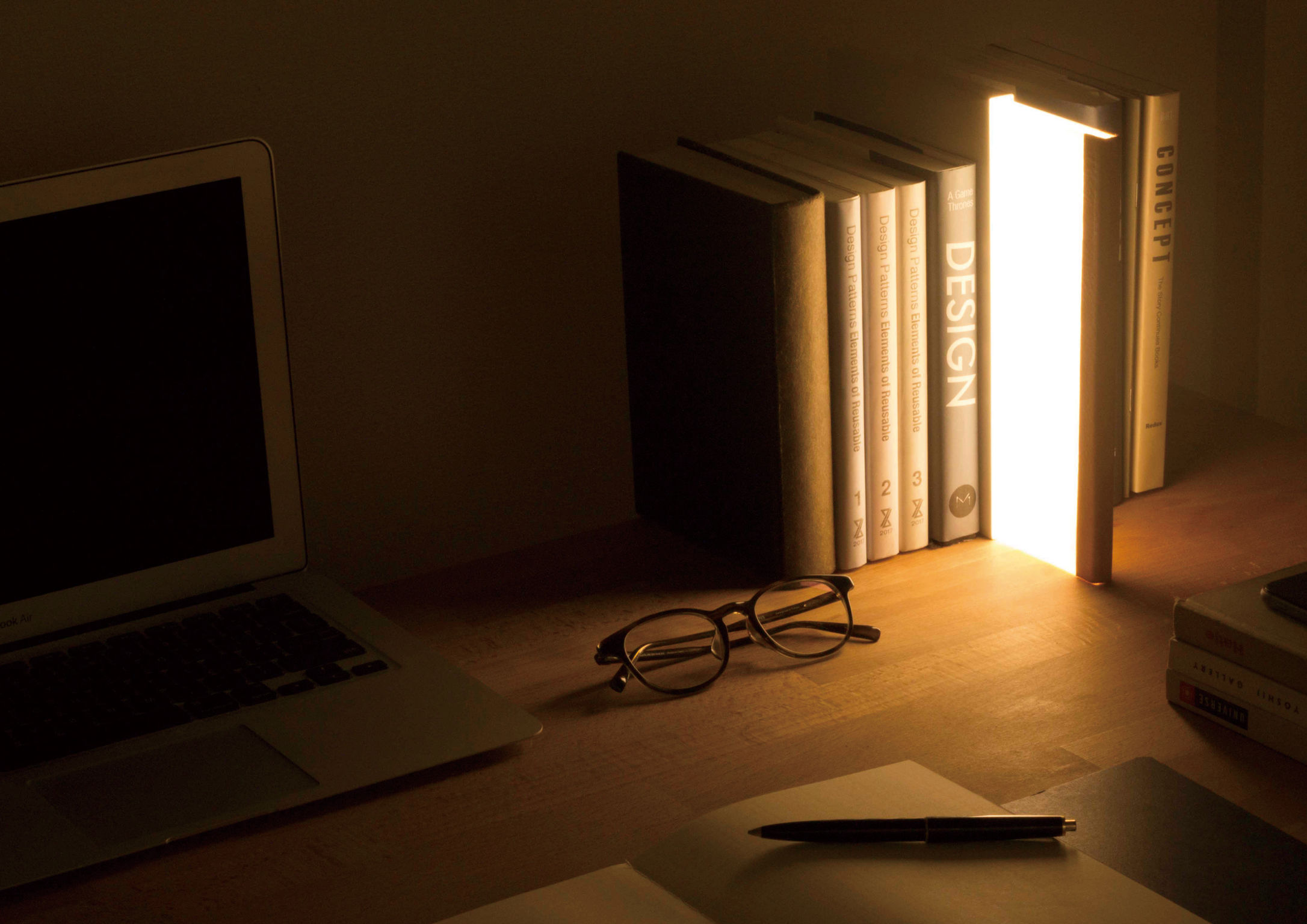 iF Design - NIGHT BOOK