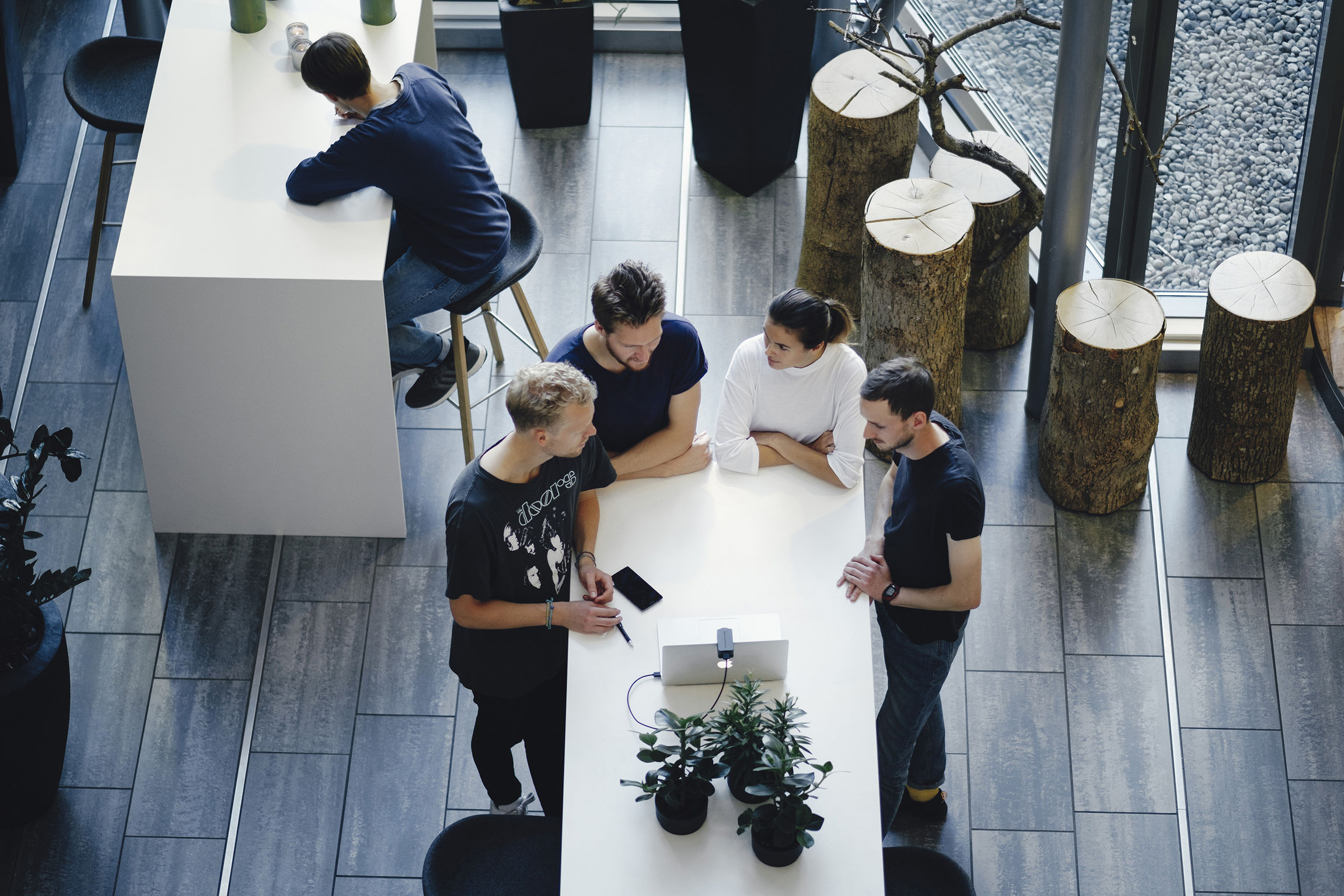 iF Design - Huddly IQ