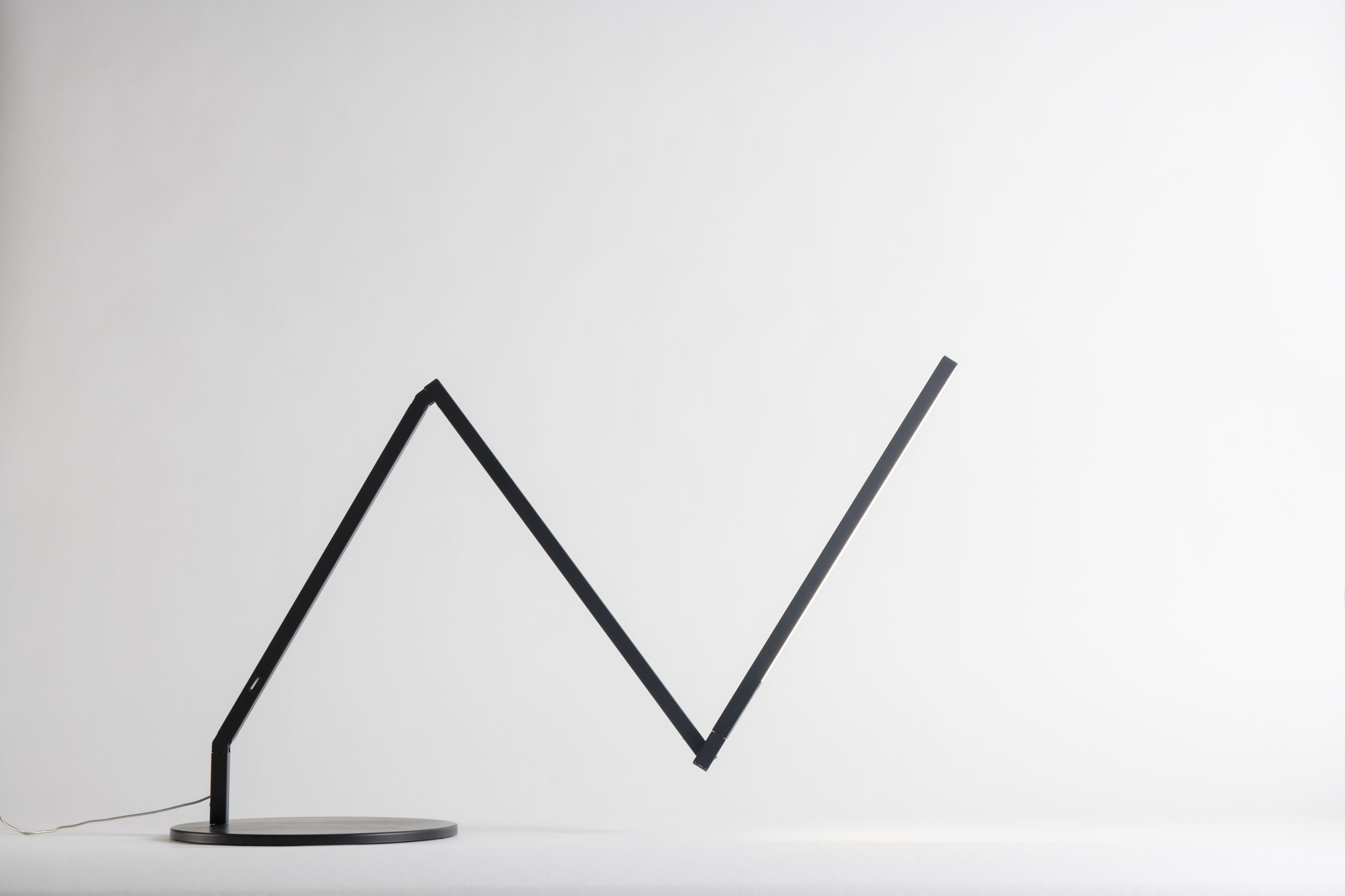 iF Design - Z-Bar Gen 4 Desk Lamp