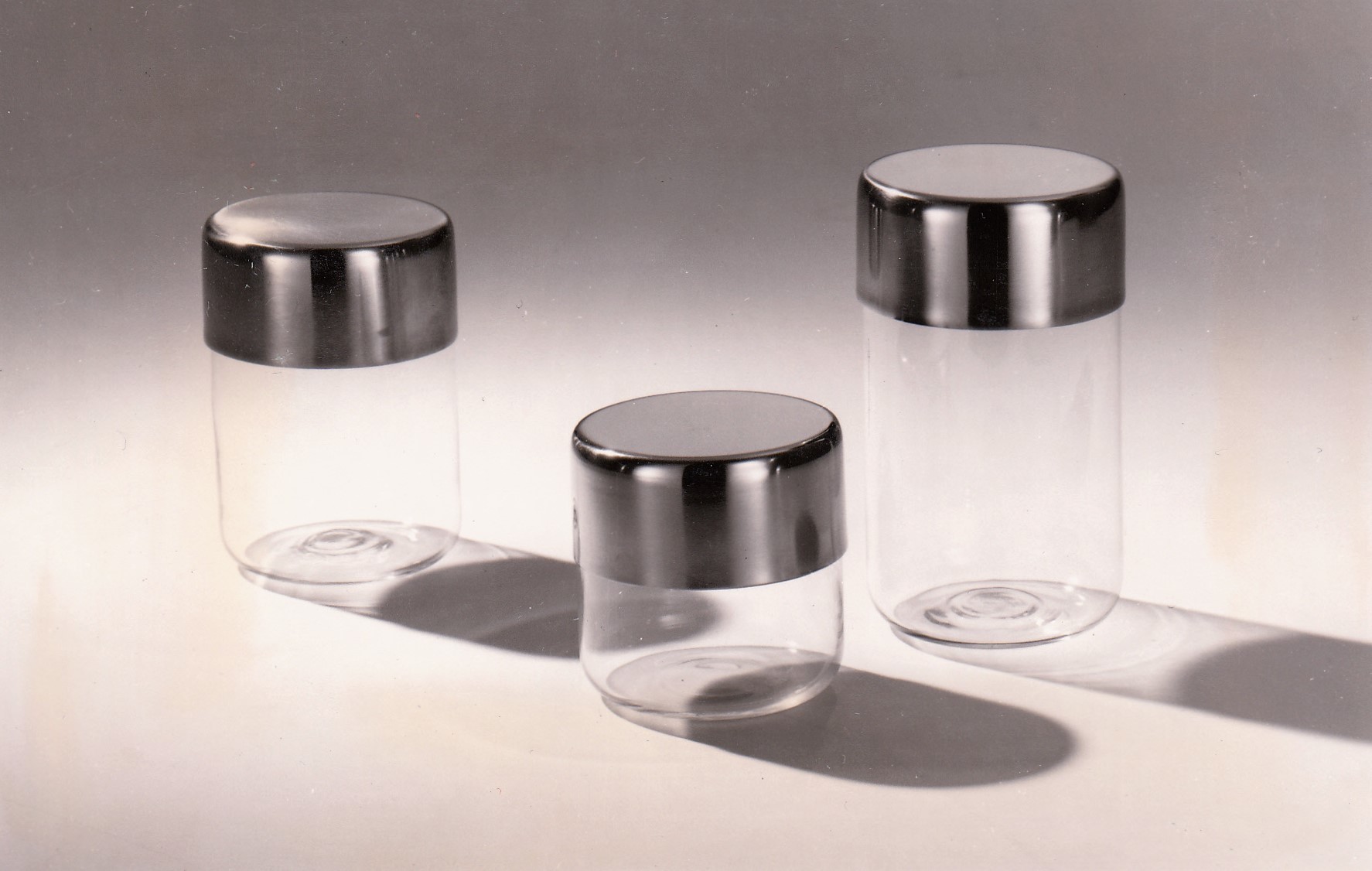 iF Design - 2 Dosen 1556/57