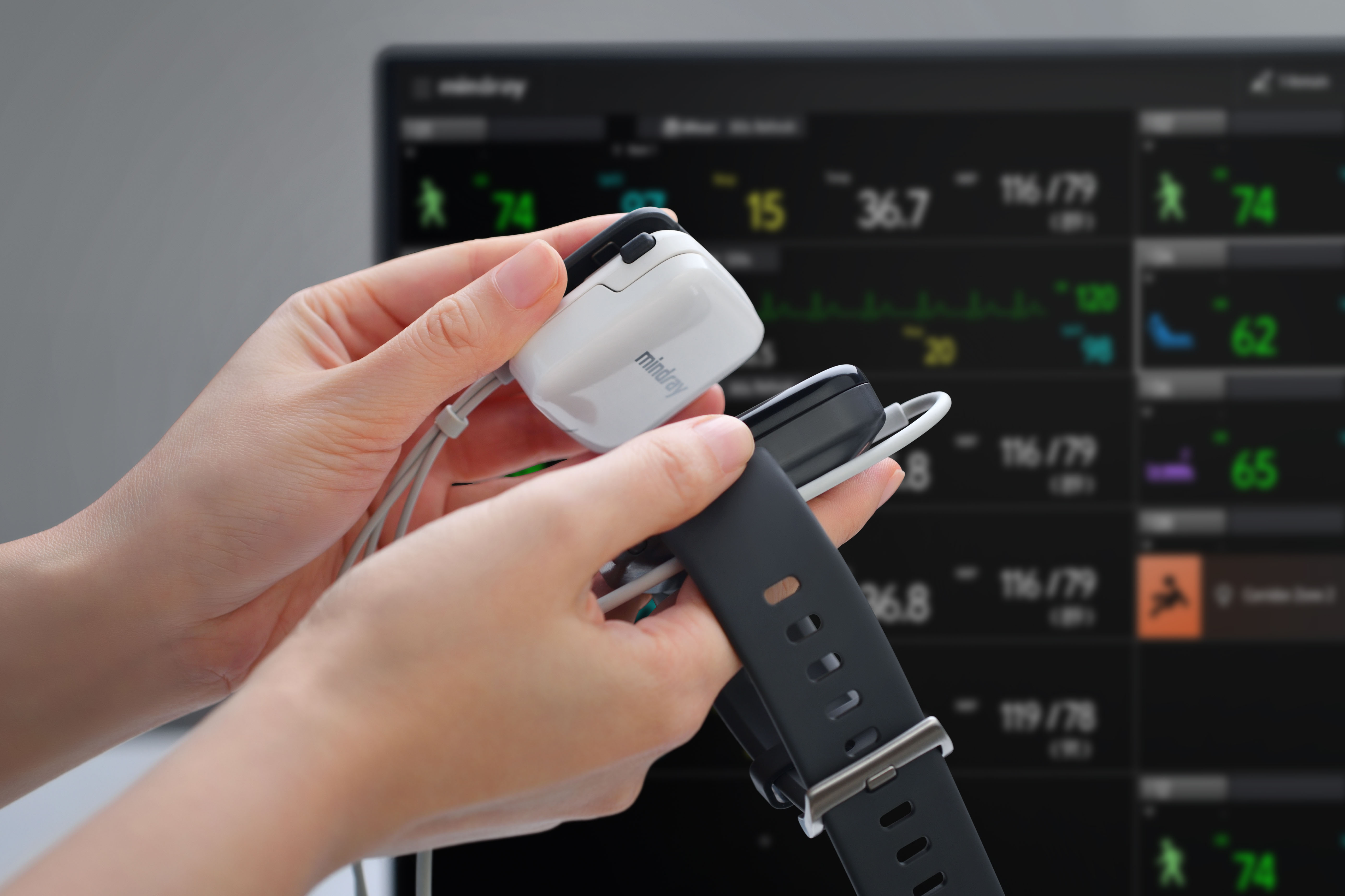 iF Design - mWear wearable patient monitoring system