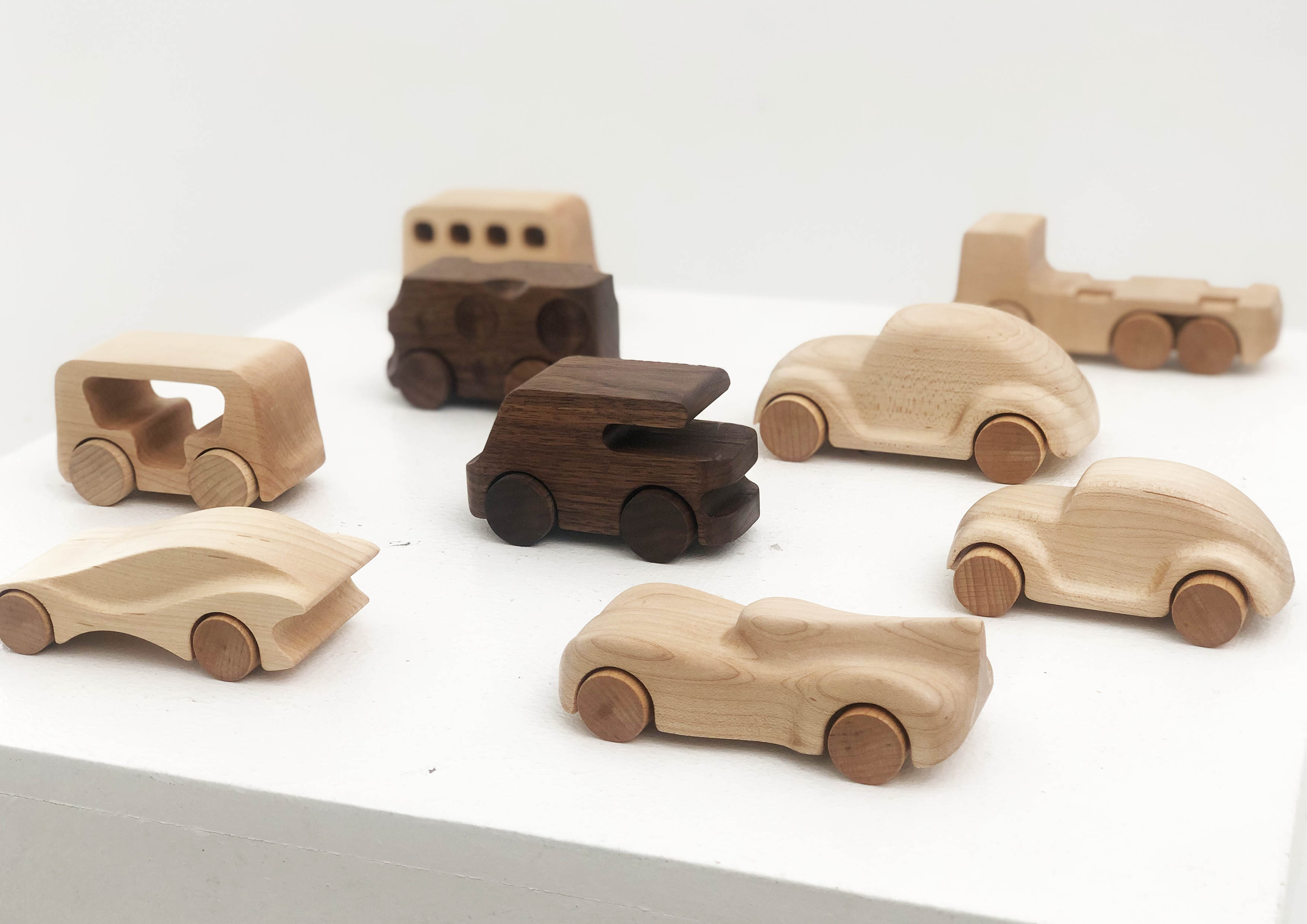 iF Design - wood toy car