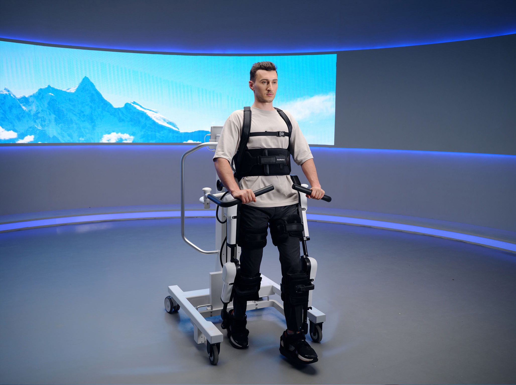 If Design Exomotus M4 Lower Limb Exoskeleton Robot