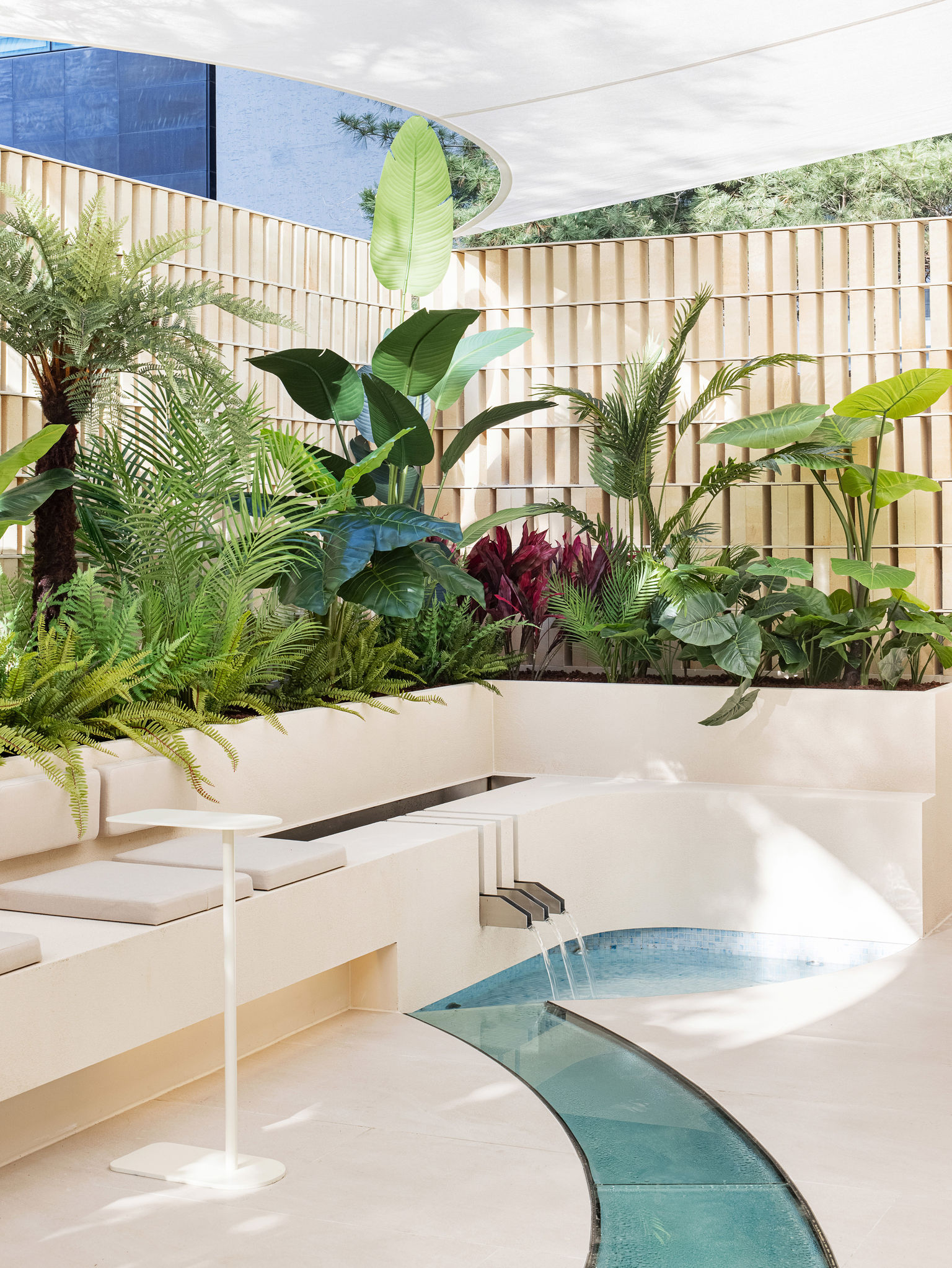 iF Design - AHC SPA WATERFUL DESERT