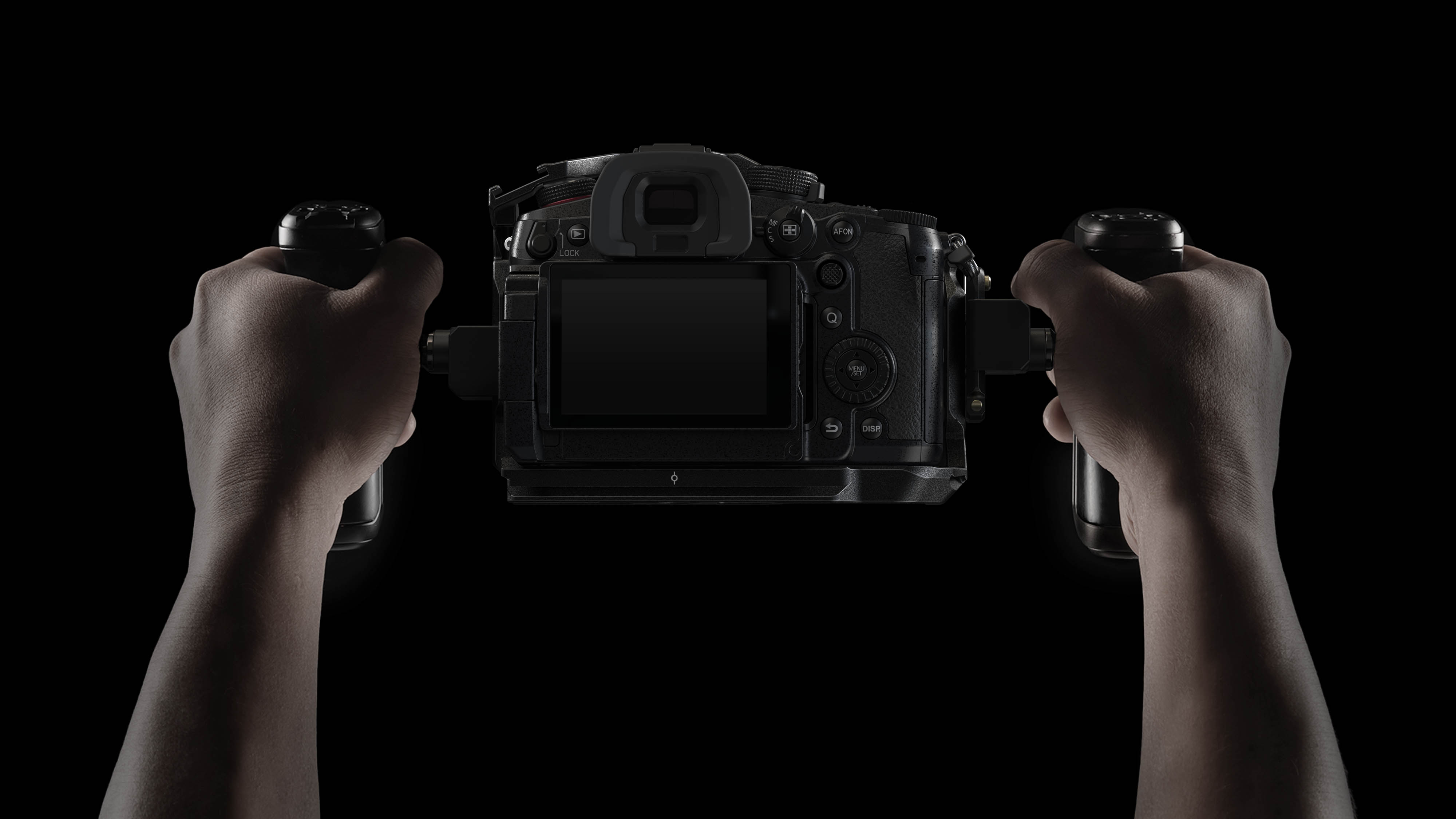 iF Design - SmallRig Universal Rotating NATO Side Handle