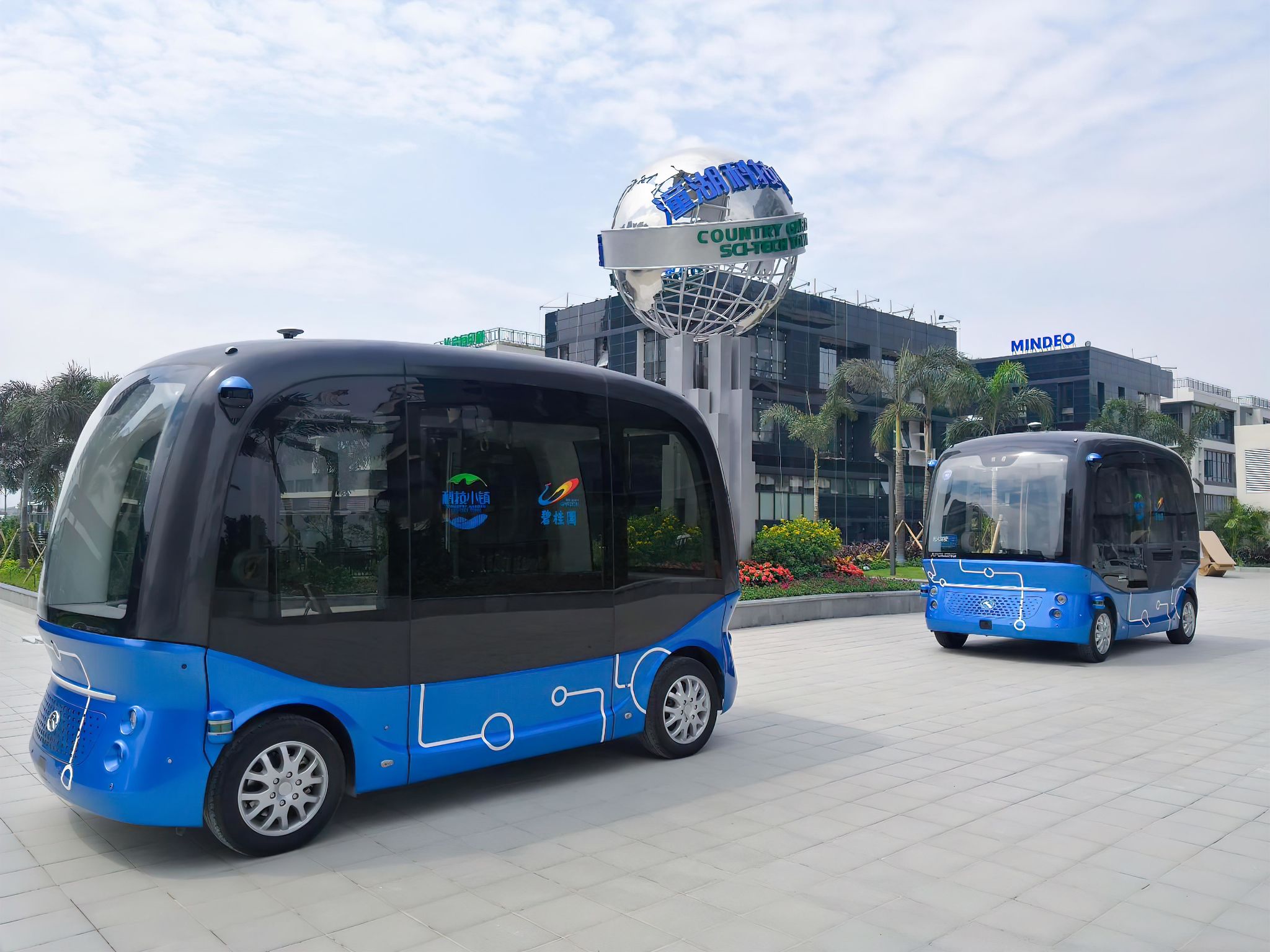 iF Design - APOLLO Autonomous Minibus